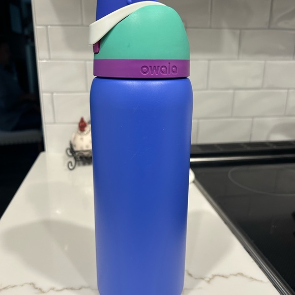 owala | Other | Owala Blue And Green Water Bottle | Poshmark